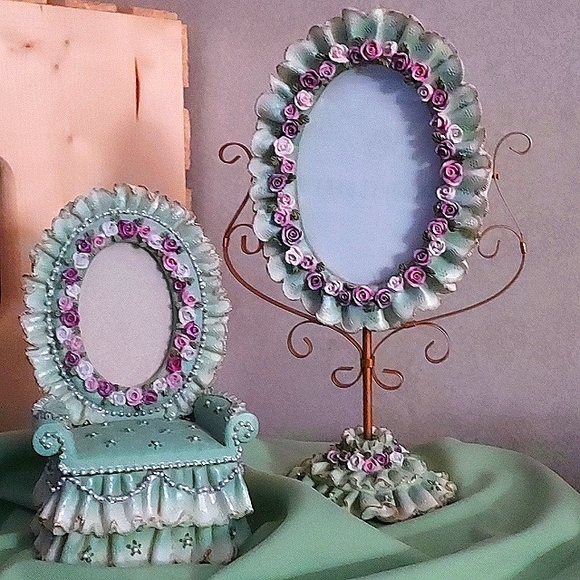 Hobby Lobby | Accents | Hobby Lobby Set Of 2 Picture Frames And Small ...